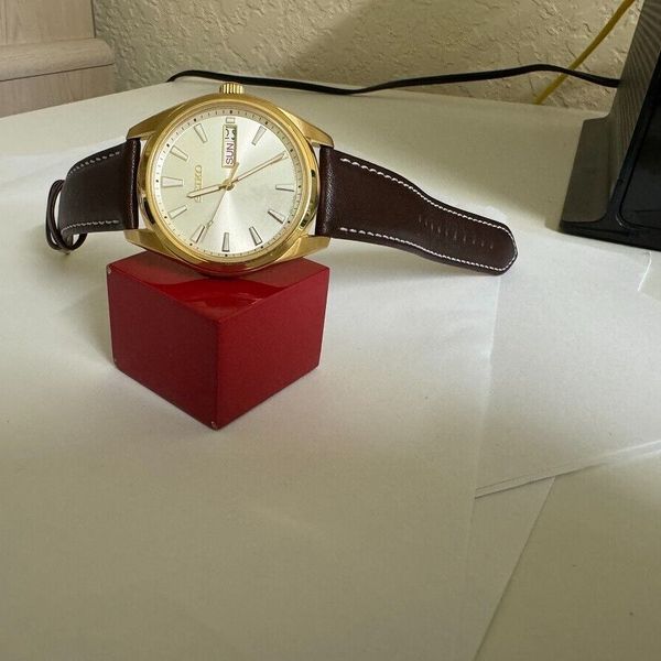 Men's Seiko Day and Date stainless steel 40mm 6n53-00A0 watch ...