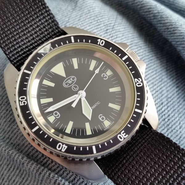 FS: CWC Royal Navy diver auto | WatchCharts Marketplace
