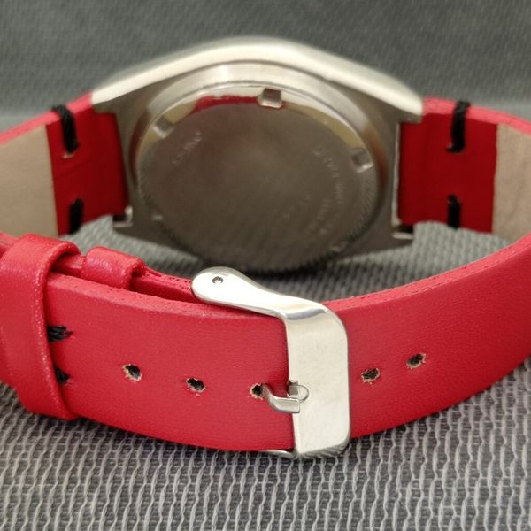 VINTAGE SEIKO 5 AUTOMATIC 7009A JAPAN MENS MAROON COLOR DIAL WATCH a894-U | WatchCharts Marketplace