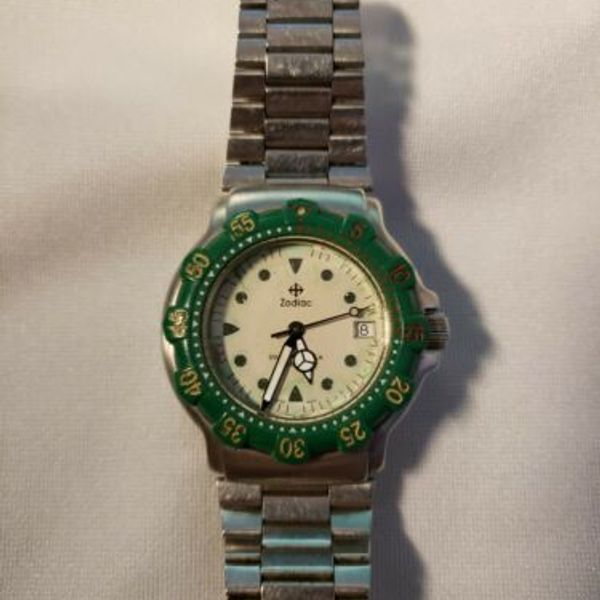 Vintage Zodiac Men's Dive Watch Quartz ETA F05.111 Seiko Band 200m ...