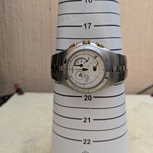 Seiko 7L22-0AH0 Chronograph Wrist Watch In Full Working Order And ...