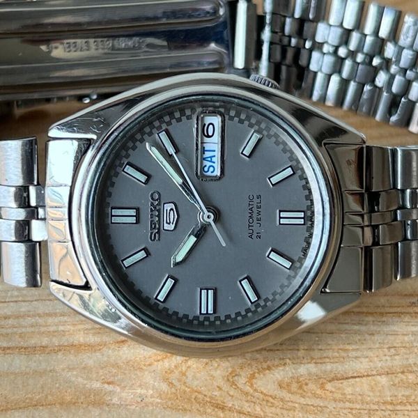 Seiko 5 Grey Dial 7s26-0560 Automatic 21 Jewels 34mm Menâ s Watch, Perfect | WatchCharts Marketplace