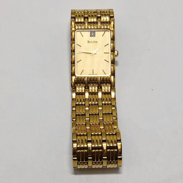 1995 Bulova Diamond 97D05 Gold Tone Menâ s Swiss Quartz Watch ...