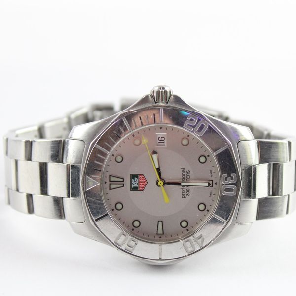 Tag Heuer Professional Divers Watch Quartz Working | WatchCharts ...