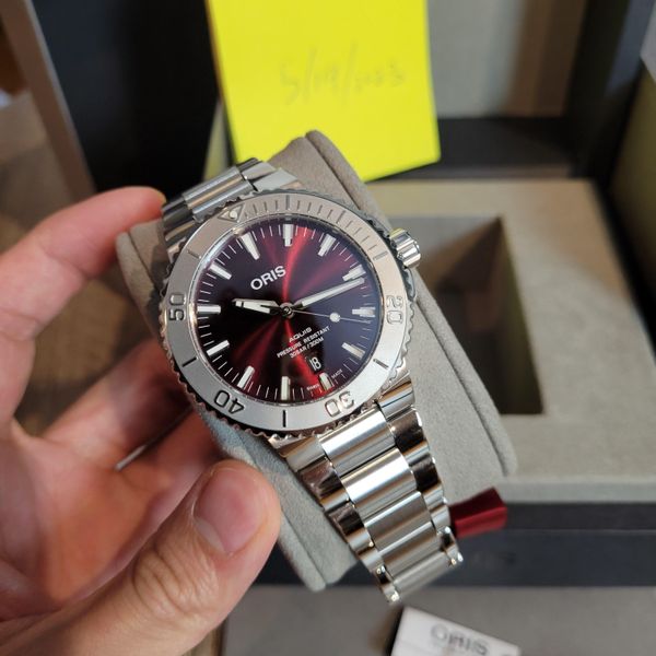 [WTS] Neart mint ORIS Aquis Cherry 43.5 | WatchCharts