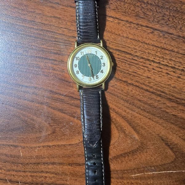 Vintage Seiko Quartz 7N01-8A19 Gold Tone Watch â Green Dial â Genuine Lizard Band | WatchCharts ...