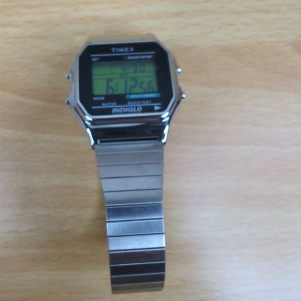 Mens Timex Indiglo 555 SS Men Silver Stainless Steel Digital Watch ...