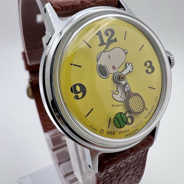 Snoopy Tennis Watch Vintage 1976 Timex Yellow Peanuts Mystery Ball ...