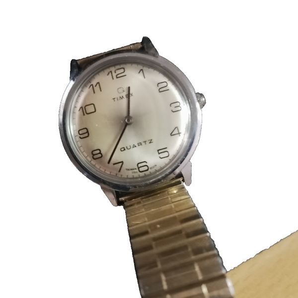 Vintage 1979 Timex Q Quartz Wristwatch with New Battery (Runs ...