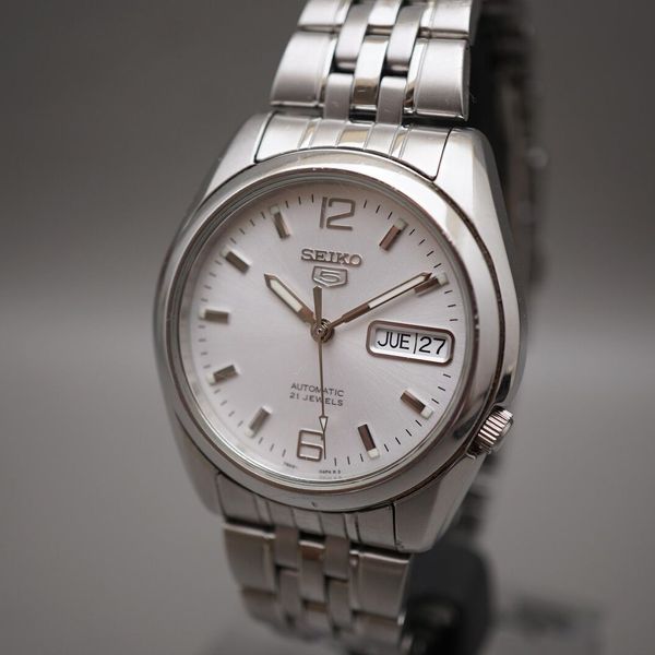 Seiko 5 SNK385 7S26 Sunburst White Dial Automatic Watch READ ...