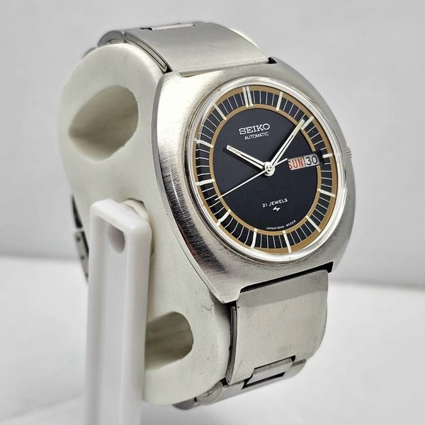 SEIKO UFO BULLSEYE 7006-8020 AUTOMATIC DAY/DATE VINTAGE MENâ S WATCH ...