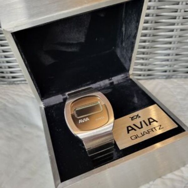 Very Rare Vintage 1970s Avia LCD Digital Quartz watch with box spares ...