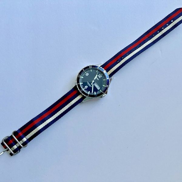 TIMEX J.CREW diver's watch men's analog quartz Blue face day date ...