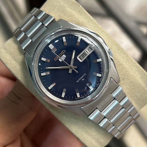 Vintage Seiko 5 Automatic 17 Jewels Blue Dial Japan Men's Wrist Watch 7009-8153 | WatchCharts ...