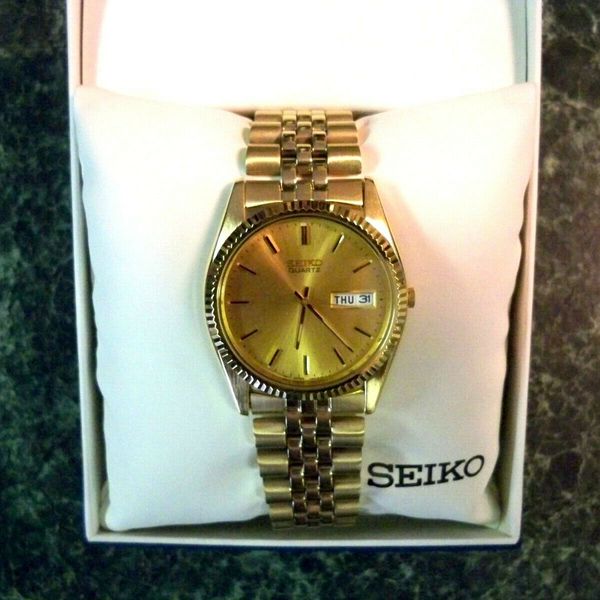 NEW SEIKO SGF204 MENS STAINLESS STEEL CALENDAR WATCH GOLD BAND RETAILS AT $285 | WatchCharts ...
