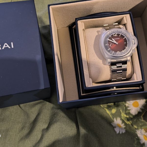 Panerai Due sunburst red | WatchCharts Marketplace