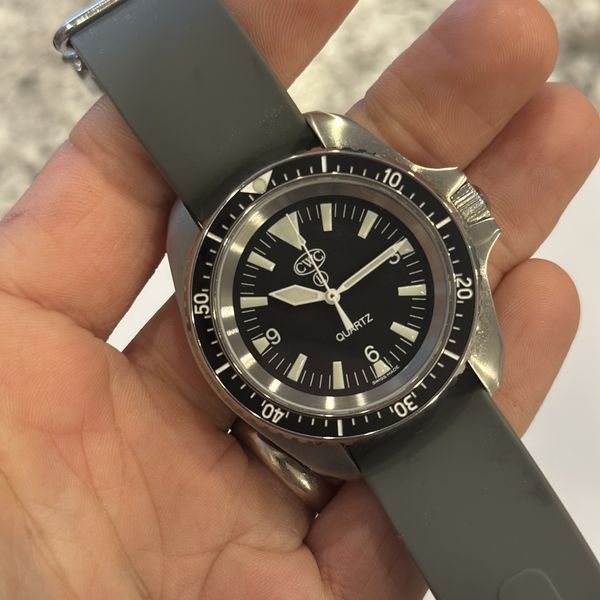 CWC Royal Navy (RN) Diver 300 Quartz - Matte/Polished Case ...
