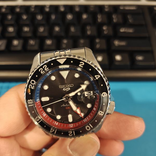 FS - Seiko 5 GMT SSK019 | WatchCharts Marketplace