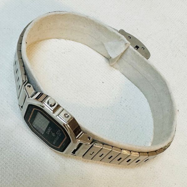 Rare Vintage Casio Women's Silver Slim Profile Digital Watch 1980s 210 ...