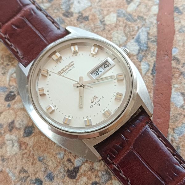 Vintage Seiko LM Lord Matic 25 Jewels Automatic 5606 7231 JDM September 1973 | WatchCharts ...