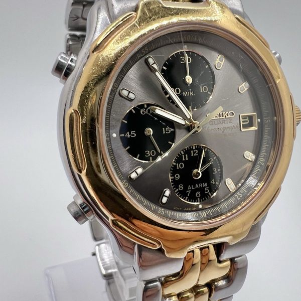 Seiko Two Tone Gold Silver Chronograph Sports 100 Classy Sporty Stylish ...
