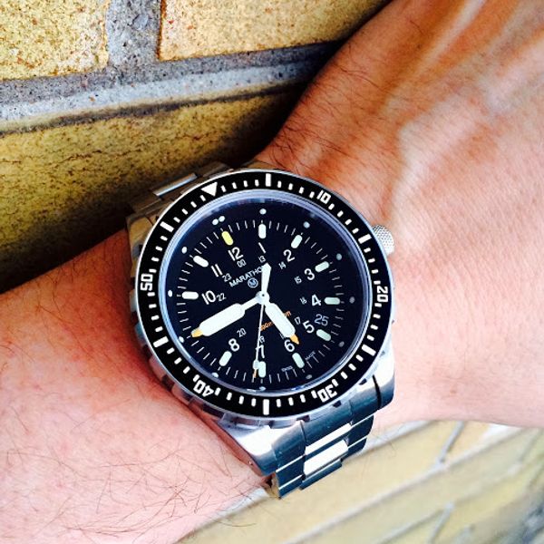 Marathon JSAR, bracelet, OEM rubber, new battery, box/papers | WatchCharts