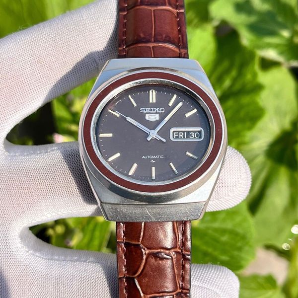 Vintage Seiko 5 Automatic Oval Case Chocolate Dial Japan Men's Watch ...