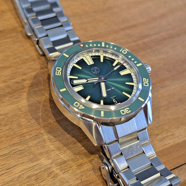 Zelos Swordfish 40mm Diver Automatic Watch - Emerald Green + extra nato ...