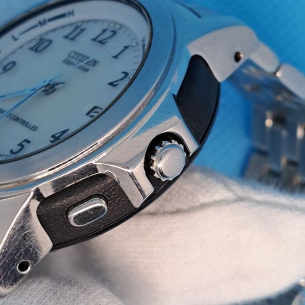 RARE VINTAGE CITIZEN NON DIGITAL WATCH A412-T002595 Y ECO DRIVE RADIO ...