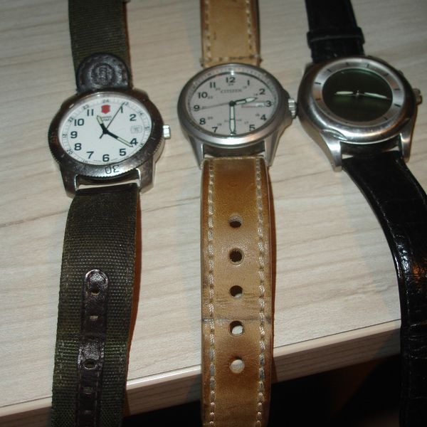 Lot of 3 Watches Swiss Army/Citizen Eco Drive/Fossil Big Tic Need ...