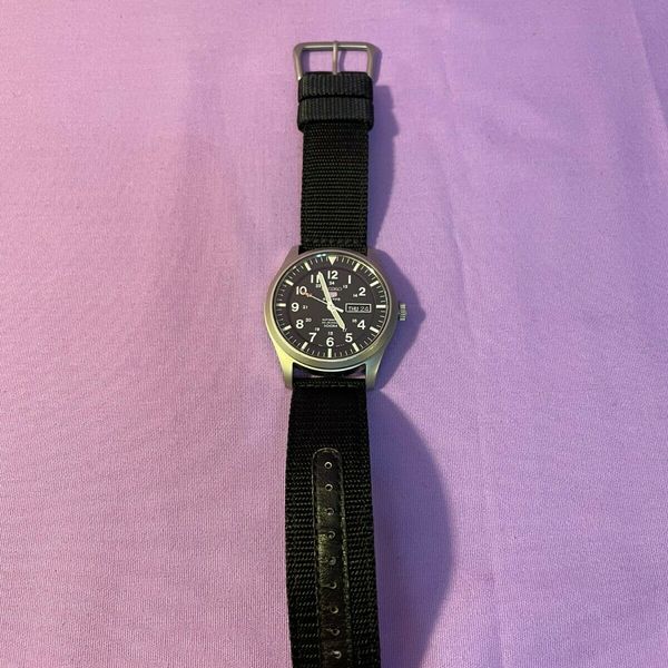 Seiko Men's SNZG15 Seiko 5 Automatic Stainless Steel Watch with Nylon ...