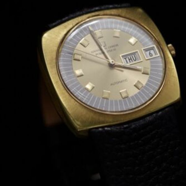 Universal Geneve Polerouter III Cal. 72 Microtor Gold | WatchCharts ...