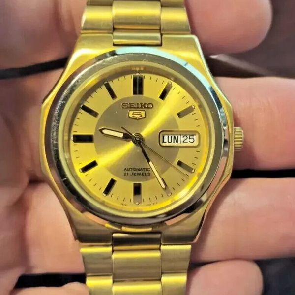 Seiko Men's SNKK52 Gold Day Date Men Watch | WatchCharts Marketplace