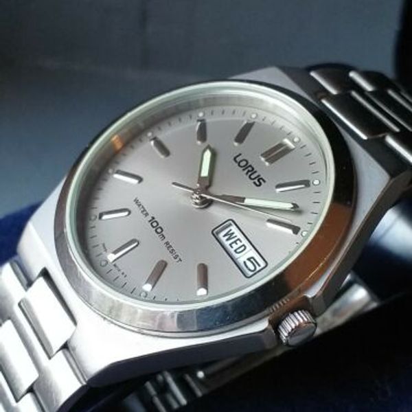 Lorus Gents Stainless Steel Watch - VX43-X012 - Boxed New Battery 100m Day/Date | WatchCharts ...