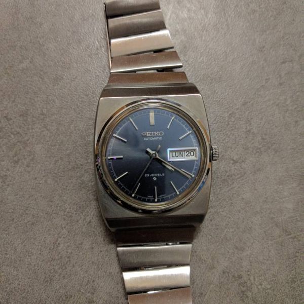 '73 Seiko Lord Matic - blue sunburst pillow case 70s goodness ...