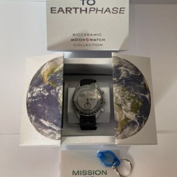 Swatch x Omega Mission to the EarthPhase - Bioceramic MoonSwatch ...