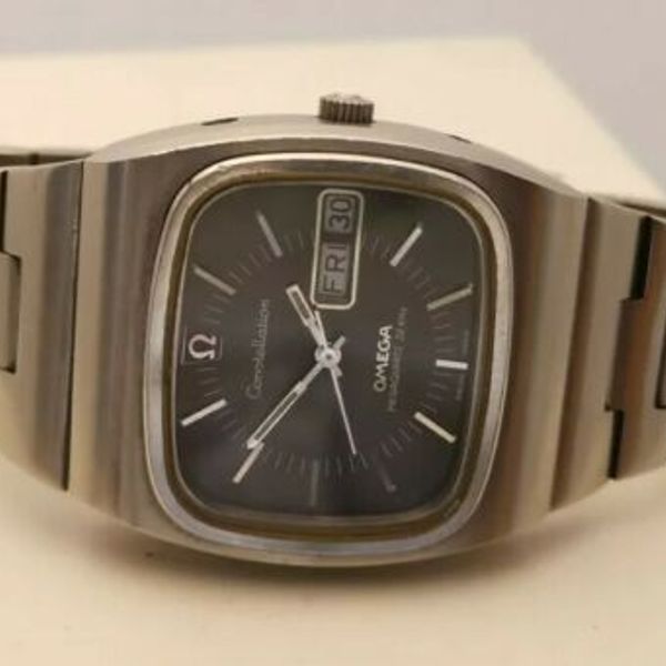 Retro Omega constellation TV case Megaquartz Black dial Day Date Gents ...