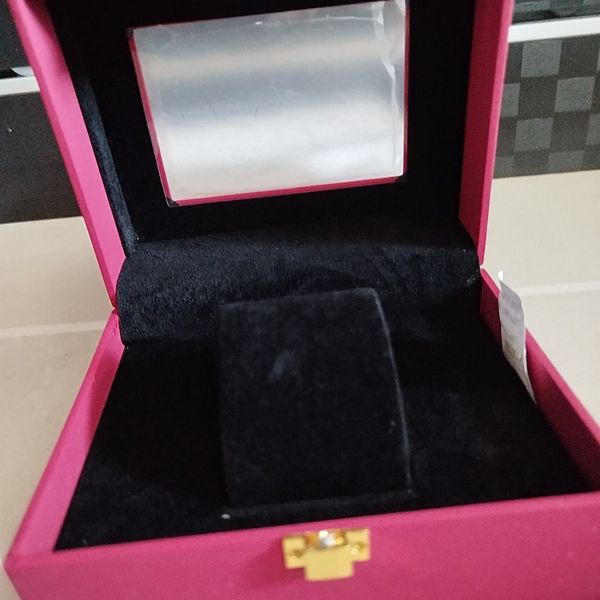 Watch box w LED light | WatchCharts Marketplace