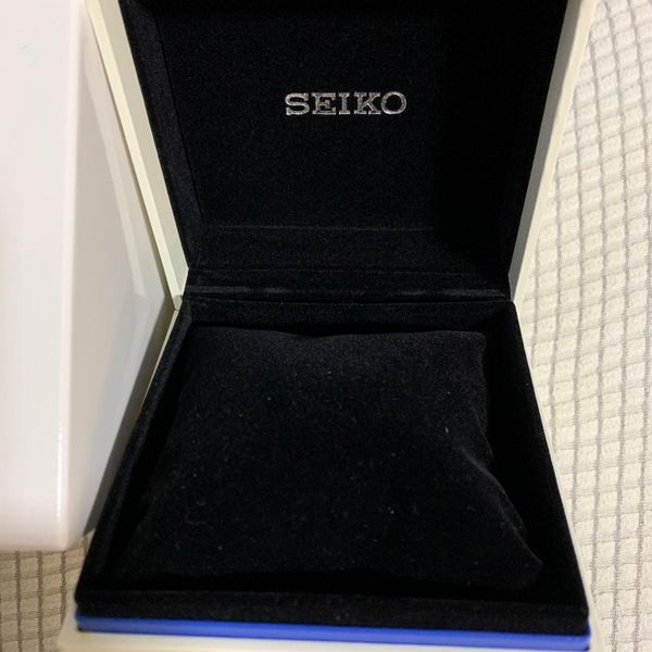 Seiko Watch box | WatchCharts Marketplace
