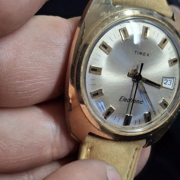 Timex Electronic Gold Tone Mens Vintage 1970s Retro Watch | WatchCharts ...