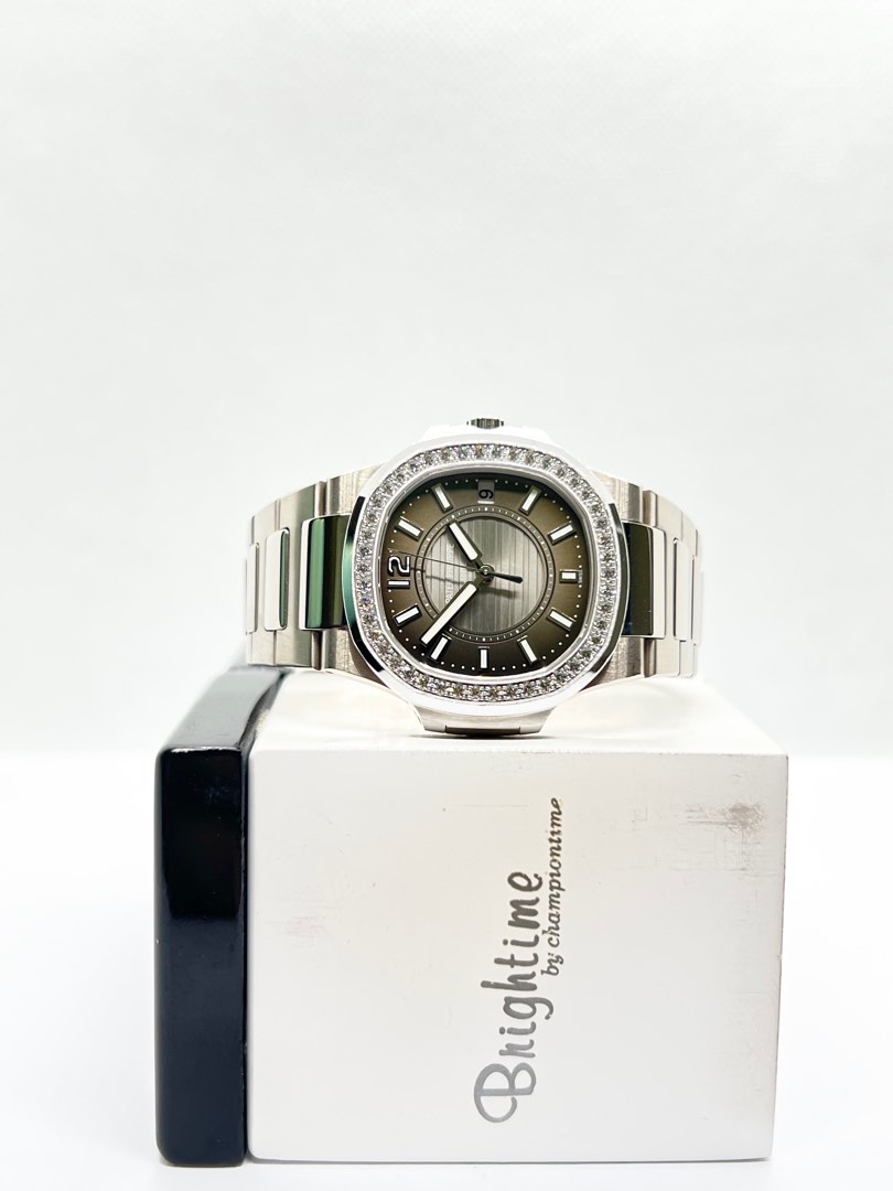 Patek Philippe Nautilus 7010 White Gold 7010/1G-010 Price, Specs ...