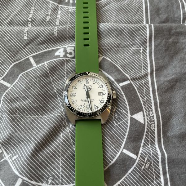 Resco Instruments Hooper white dial | WatchCharts Marketplace