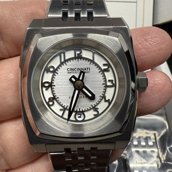 [WTS] Cincinnati Watch Company Concourse Union Terminal Watch - Silver ...