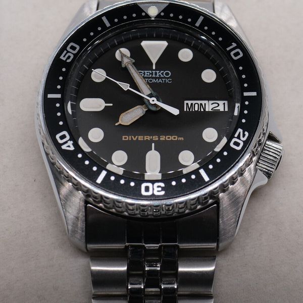Seiko SKX013 K "Mini diver" + rubber strap Original | WatchCharts ...