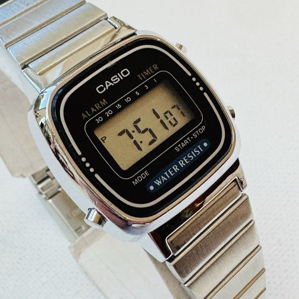 Vintage Casio Small Women's Retro Digital Watch Silver Black 3191 ...