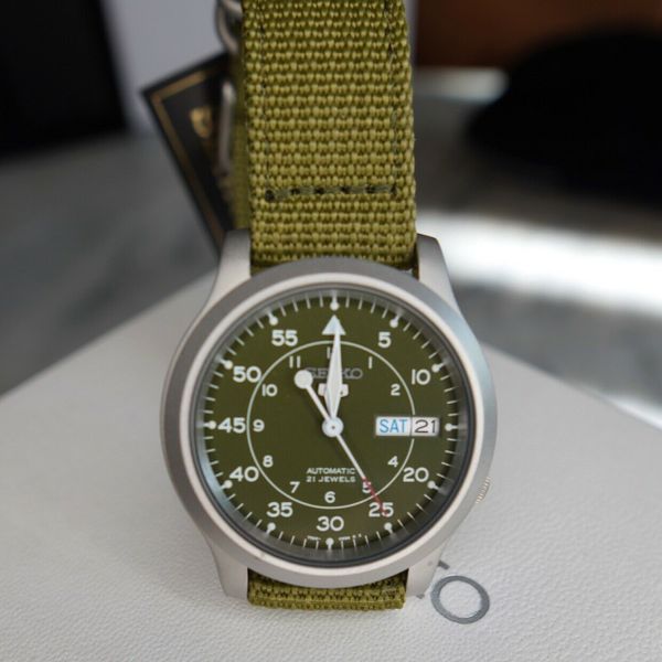 Seiko Men's SNK805 Seiko 5 Automatic Stainless Steel Watch with Green ...