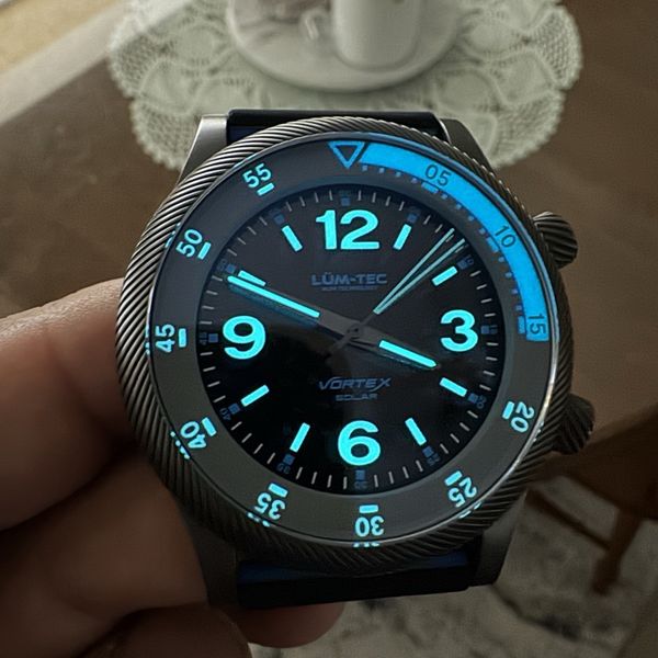 Lum-Tec Mens Watch - Vortex Solar Series - D6 Black and Blue 42mm ...