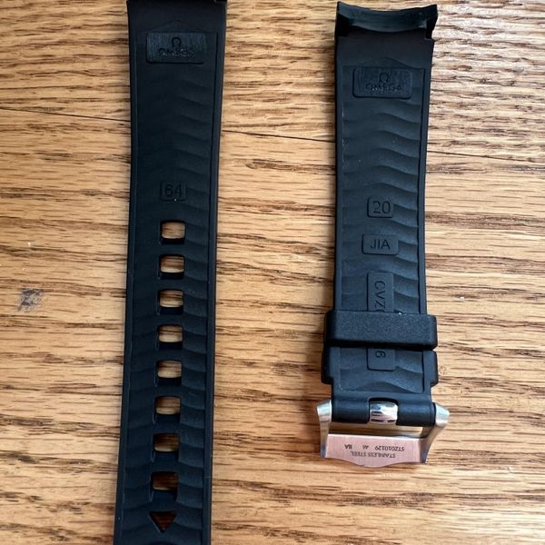 [WTS] OEM Omega SMP 300 Rubber Strap - Black | WatchCharts