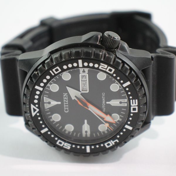 Citizen 8200 Divers Watch Automatic WORKING | WatchCharts Marketplace