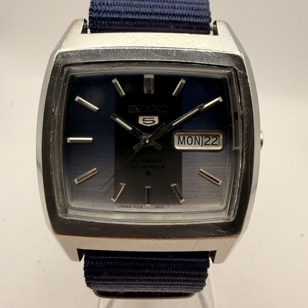 Vintage Seiko 5 Automatic 'TV Case' Day/Date - 6319-5020 - Jan 1977 ...